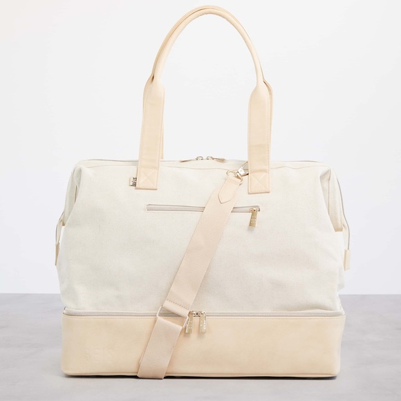BEIS | Bags | Beis Beige Weekender Bag | Poshmark